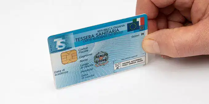 Tessera sanitaria, la brutta notizia per gli italiani: multe in arrivo ...