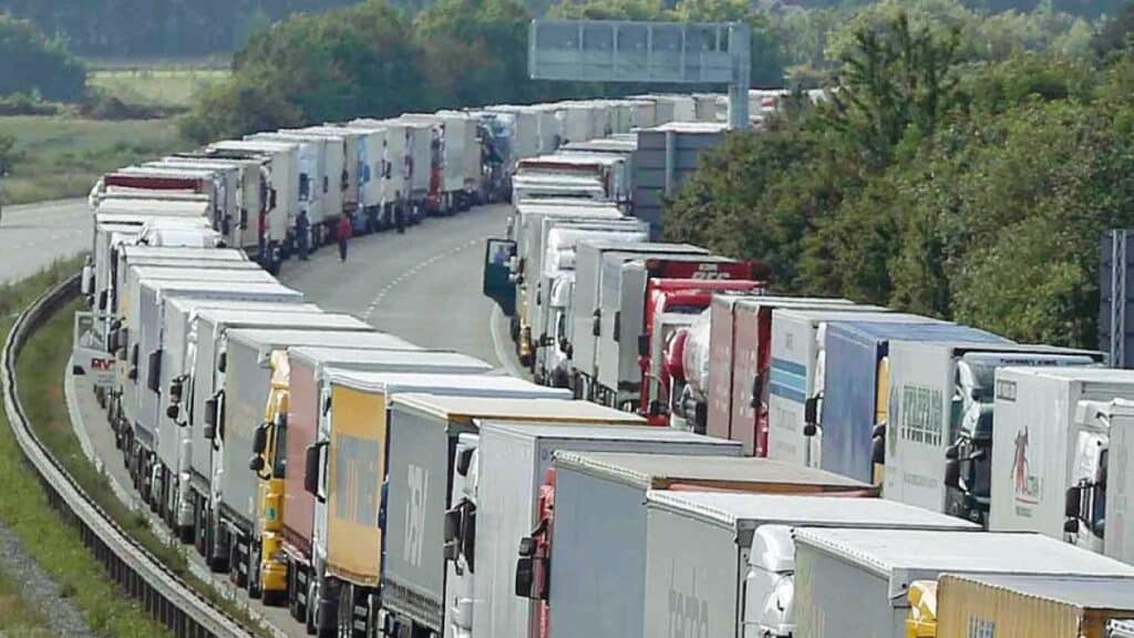 “Chiusura dell’autostrada. Evitate qualsiasi spostamento” - Notizie 24 ore